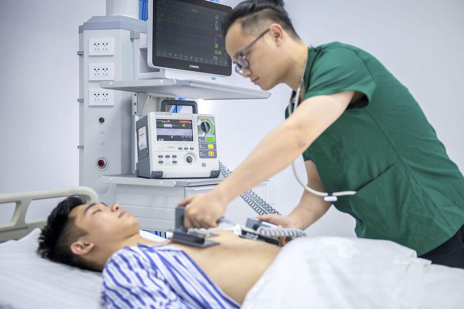 Desfibrilador DEA - Monitor - Bifásico 360 Joules.